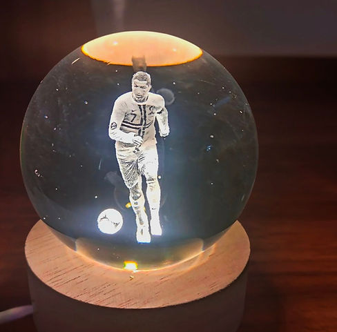 Ronaldo Crystal Ball Lamp – Big Daddy Store